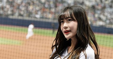 치어리더 변하율 우유빛 피부 엑s Hd포토