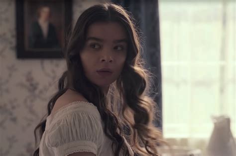 Apple Tv Pone Fecha A La Temporada 2 De ‘dickinson Y La Renueva Para