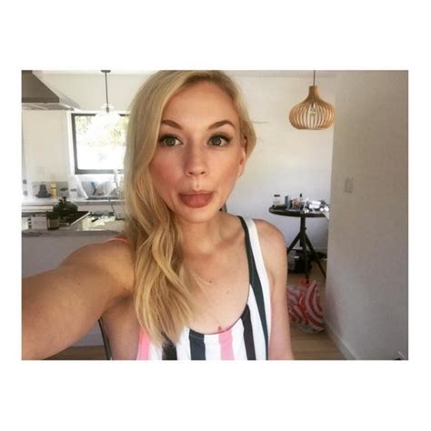 Emily Kinney So Cute On Selfie Like A 20yo Girl 39 Photos The