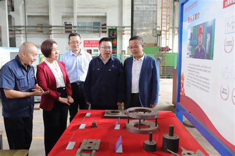 学校召开2024年重庆通用工业校企合作工作推进会 学院新闻 重庆公共运输职业学院