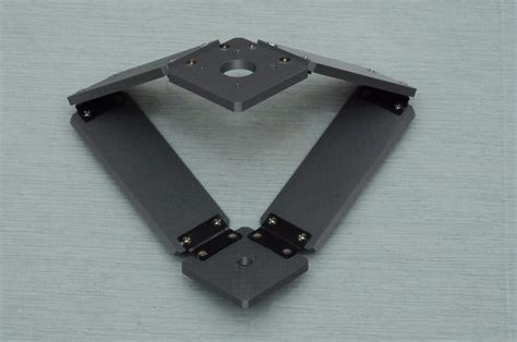 Low Cost Linear Actuator Based On The Sarrus Linkage 11 Steps With