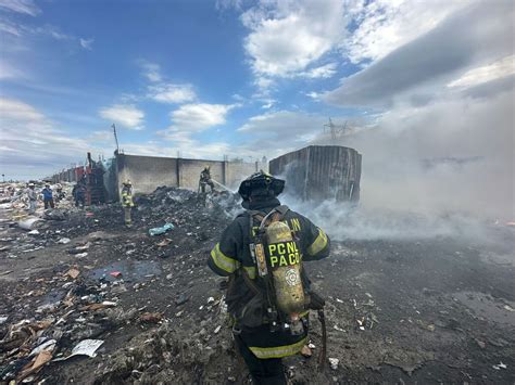 Reportan Incendio En Fábrica De Cartón En Escobedo Telediario México