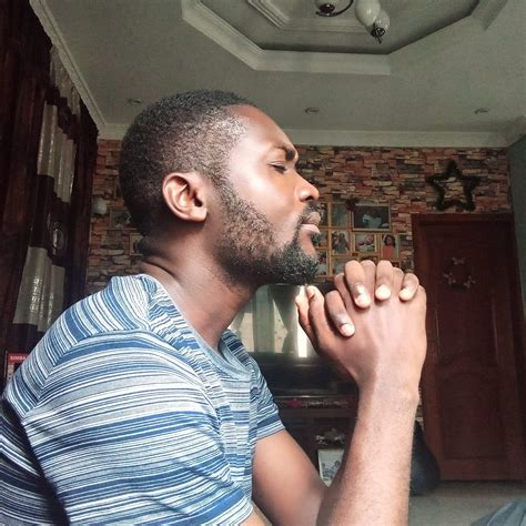 Moïse Mavanga Officiel