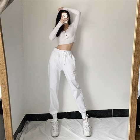 2023秋冬新款加绒运动裤宽松白色休闲爵士女小个子黑色束脚卫裤平虎窝淘