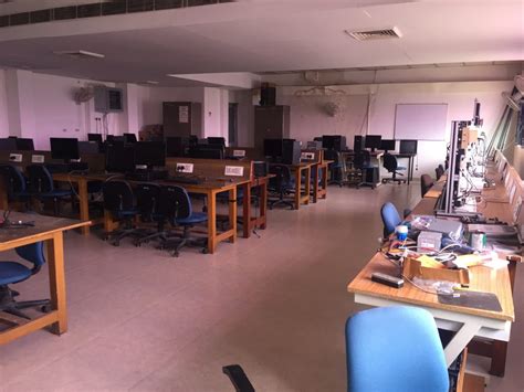 deptt of computer science and engineering hardware lab