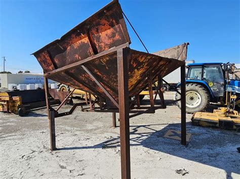 Material Hopper Gavel Roads Online Auctions