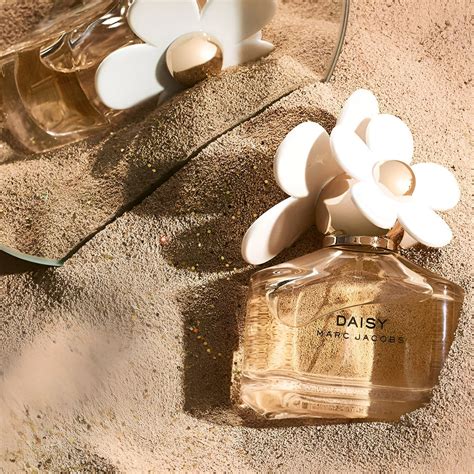 Shop Marc Jacobs Daisy Delights Edt Luminous Body Lotion Set In Australia