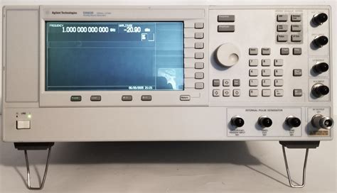 Agilent E8663b Analog Signal Generator 100 Khz 3 2ghz