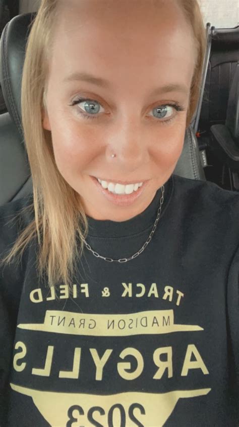 Amanda Lyons From Fairmont 989 The Bear