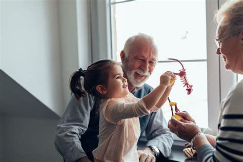 ‘huidige Opas En Omas Zijn Te Jong En Te Fit Om ‘oma En ‘opa