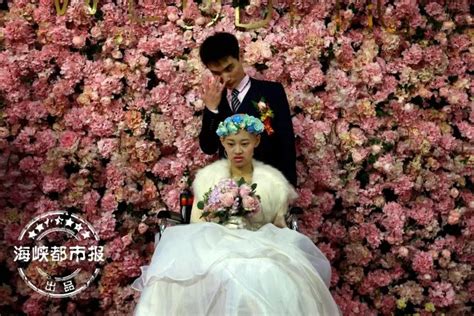 30万网友泪奔！小伙在福州于山迎娶最美“光头”新娘，爱心请戳