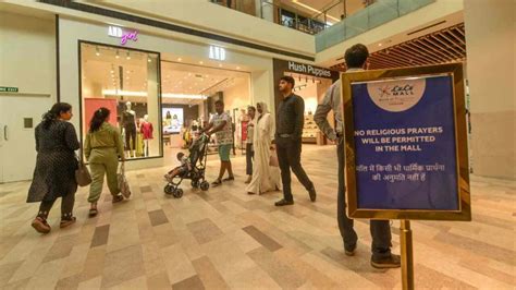 Up Police Arrests 4 Who Offered Namaz At Lulu Mall In Viral Video