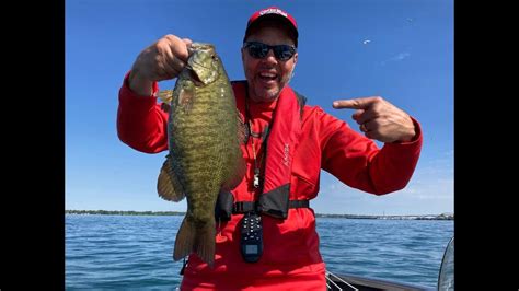 Erie Smallmouth Bass And Mlf Cayuga Lake Youtube