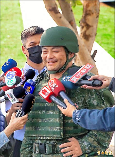 放下生意參與最硬教召 甕缸雞老闆：沒有國，都是空談 政治 自由時報電子報