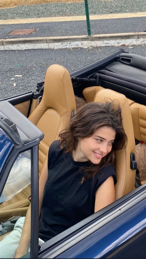 Lily Martha Calloway Pretty People Poses People