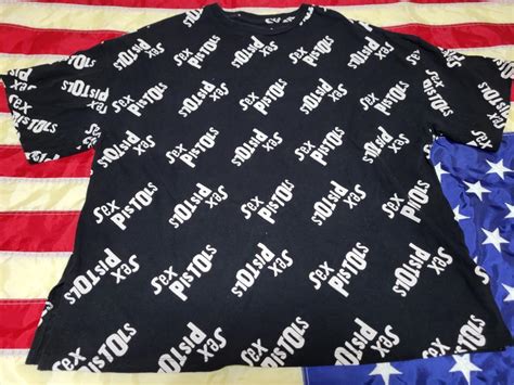 セックスピストル Sex Pistols 総柄tシャツ シド・ヴィシャス メルカリ