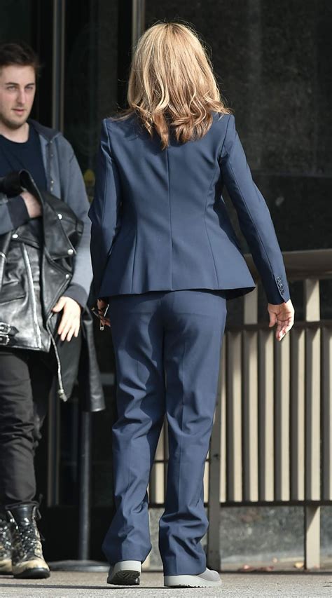 Jennifer Aniston The Yellow Bird Set In Atlanta December 2015 CelebMafia