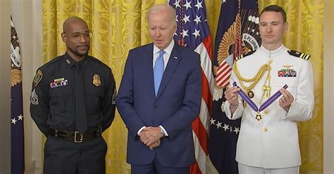 Watch 6 Law Enforcement Officers Receive Medal Of Valor Officer