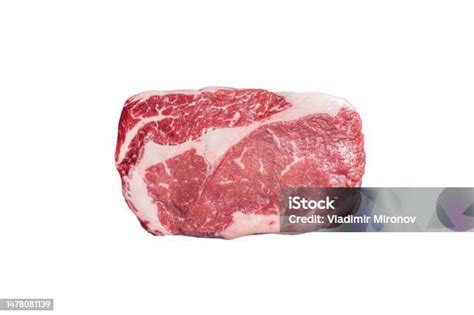 Raw Rib Eye Steak Daging Sapi Marmer Di Papan Daging Terisolasi Pada