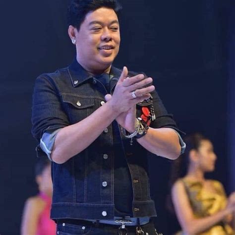 ဂျွန်လွင်ကို အဆိုတော်ချမ်းချမ်းရောင်းချသည့် ပစ္စည်းများ ဝယ်ယူသည်ဟု စွပ်စွဲ၍ စစ်ကောင်စီ ဖမ်းဆီး