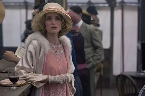 Peaky Blinders Star Annabelle Wallis Dating Coldplays Chris Martin