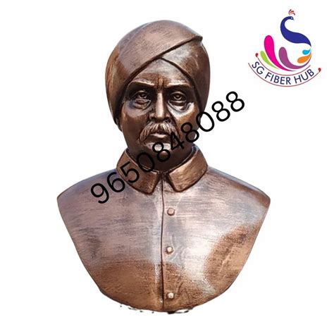 Multicolor Frp Fiber Bhagat Singh Sukhdev Rajguru Statue For