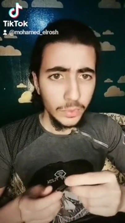 لما تكون لابس سماعات😂 Youtube