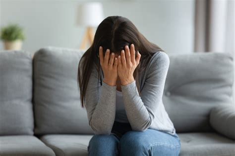 Q 어머니가 돌아가셨지만 슬프지도 않고 너무 담담한데 마음상담소