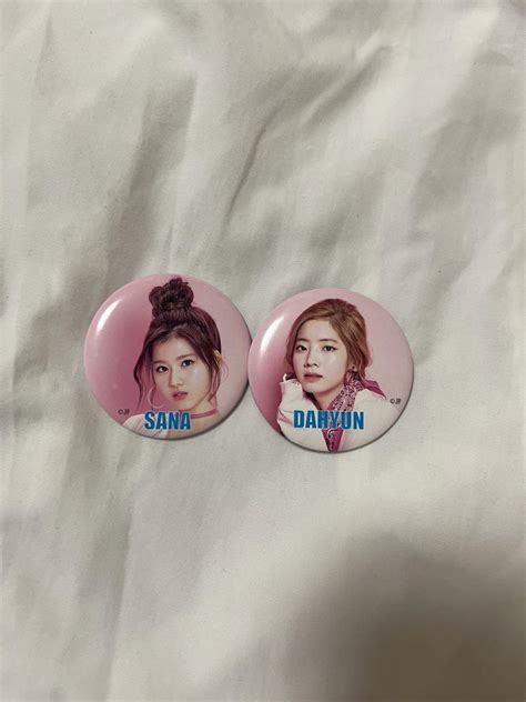 Twice サナ ダヒョン Twice3 缶バッジ By メルカリ