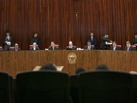 Maioria Do Tse Condena Bolsonaro à Inelegibilidade Por Oito Anos