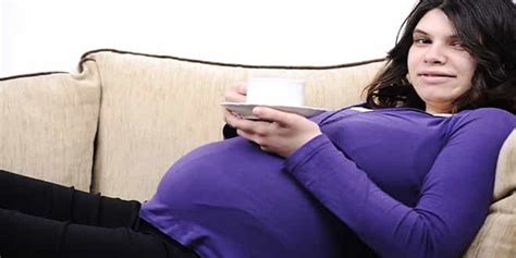 Benefits Of Taking Saffron Kesar During Pregnancy Ayur Times