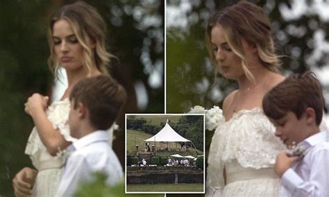 Pictured Margot Robbie Stuns In White Boho Gown At Secret Wedding