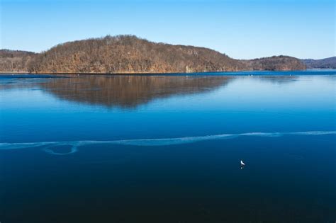 Premium Photo Frozen Lake