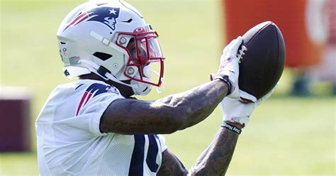 Patriots Wide Receiver Nkeal Harry Is Trying To Find The Groove Pats