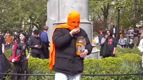 VidÉo En Quoi Consiste Le Cheeseball Man Cette Performance Qui A
