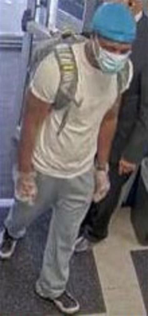 See It Dye Pack Explodes While Bank Robbery Suspect Flees In Newark