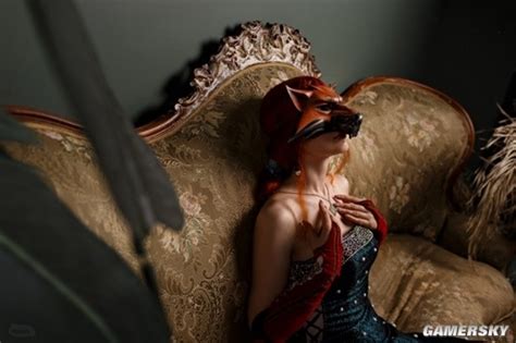 Cosplay图赏：俄妹cos《巫师》特莉丝 优雅长裙气质慵懒 游民星空