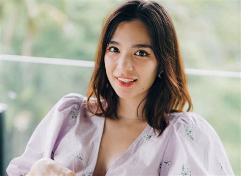 「セクシー！」胸元ばっくりワンピース姿にドキ！美人すぎるゲーム配信者に男性陣興奮 恋愛 Abema Times アベマタイムズ