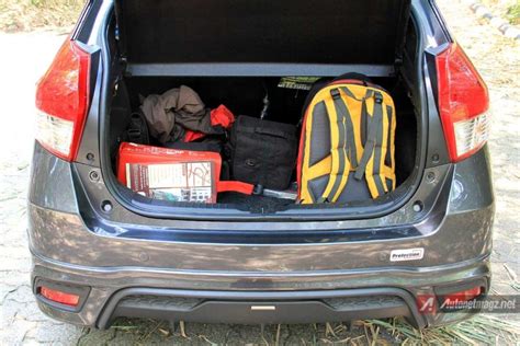 Kapasitas Ruang Bagasi Toyota Yaris Autonetmagz Review Mobil Dan