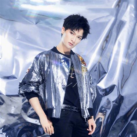 《嗵嗵钢琴谱》doudou弹琴吧钢琴谱吉他谱钢琴曲乐谱五线谱简谱高清免费下载蛐蛐钢琴网