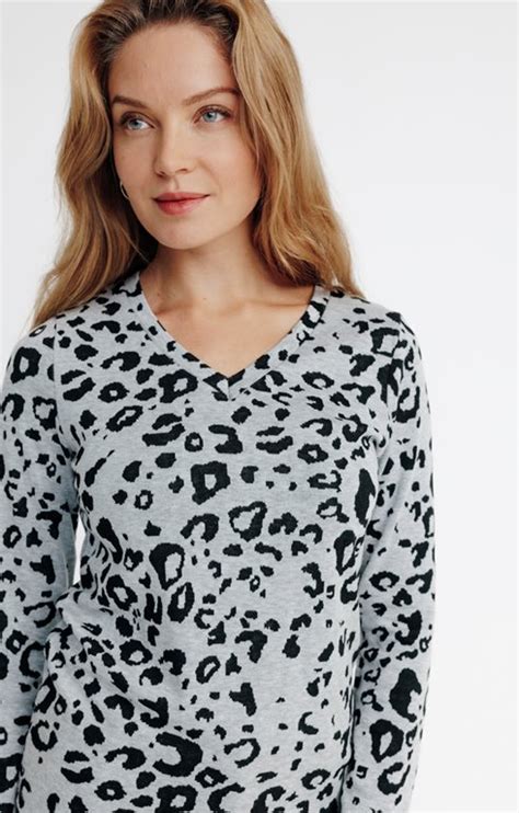 tee shirt jacquard léopard bicolore 15 00 Armand Thiery
