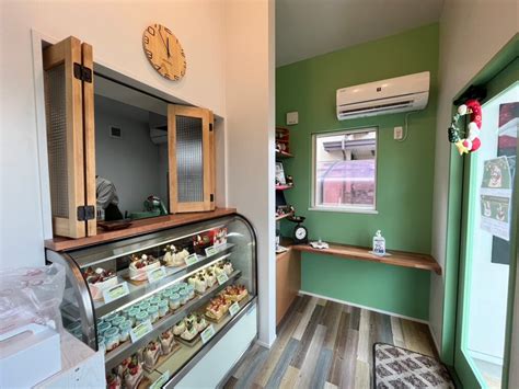 小さなケーキ屋 Aclアルク）さん1月6日オープンしました。 プラ株式会社 浜松市の建築デザイン会社 店舗やオフィスの