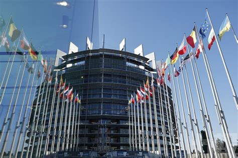 歐元區4月pmi遠優於預期 歐洲央行或延後減息時程 澳門力報官網