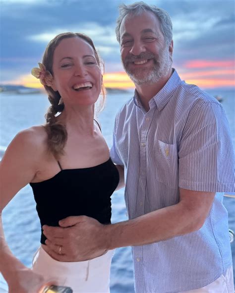 El Cambio De Leslie Mann En La Lactancia Materna