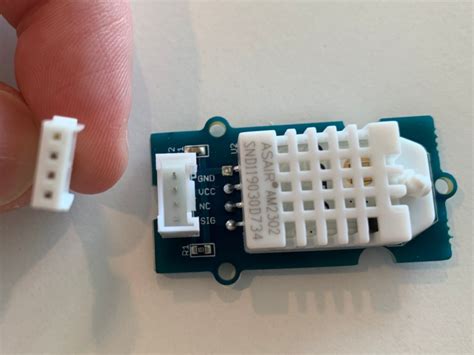 how to use a grove temperature and humidity sensor pro with a raspberry