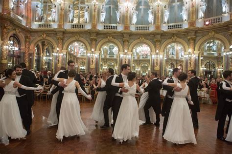 Bal Des Parisiennes Le Bal Viennois De Paris Sera De Retour En 2018 Phileas