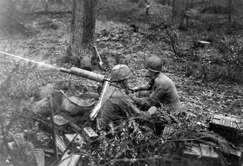 9th Infantry Division Machine Gun Crew In The Hürtgen Forest European