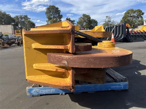 OSA DEMOLITION EQUIPMENT HYDRAULIC TREE SHEAR For Hire Refcode TA