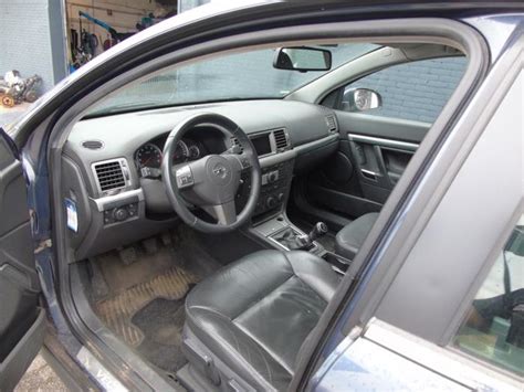 Opel Vectra C Caravan 2 2 DIG 16V Sloopvoertuig 2006 Grijs