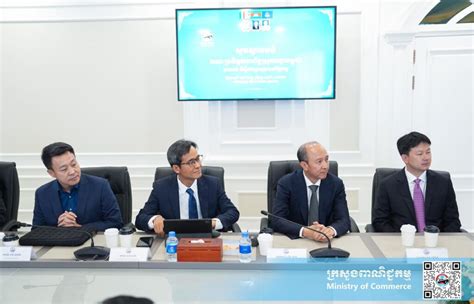 អ្នកឧកញ៉ា ឧកញ៉ាៗគណៈប្រតិភូសហព័ន្ធស្រូវអង្ករកម្ពុជា ចូលជួបសម្តែងការគួរសម និងពិភាក្សារការងារ